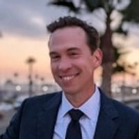 Stuart Thompson | Coinpedia User Profile